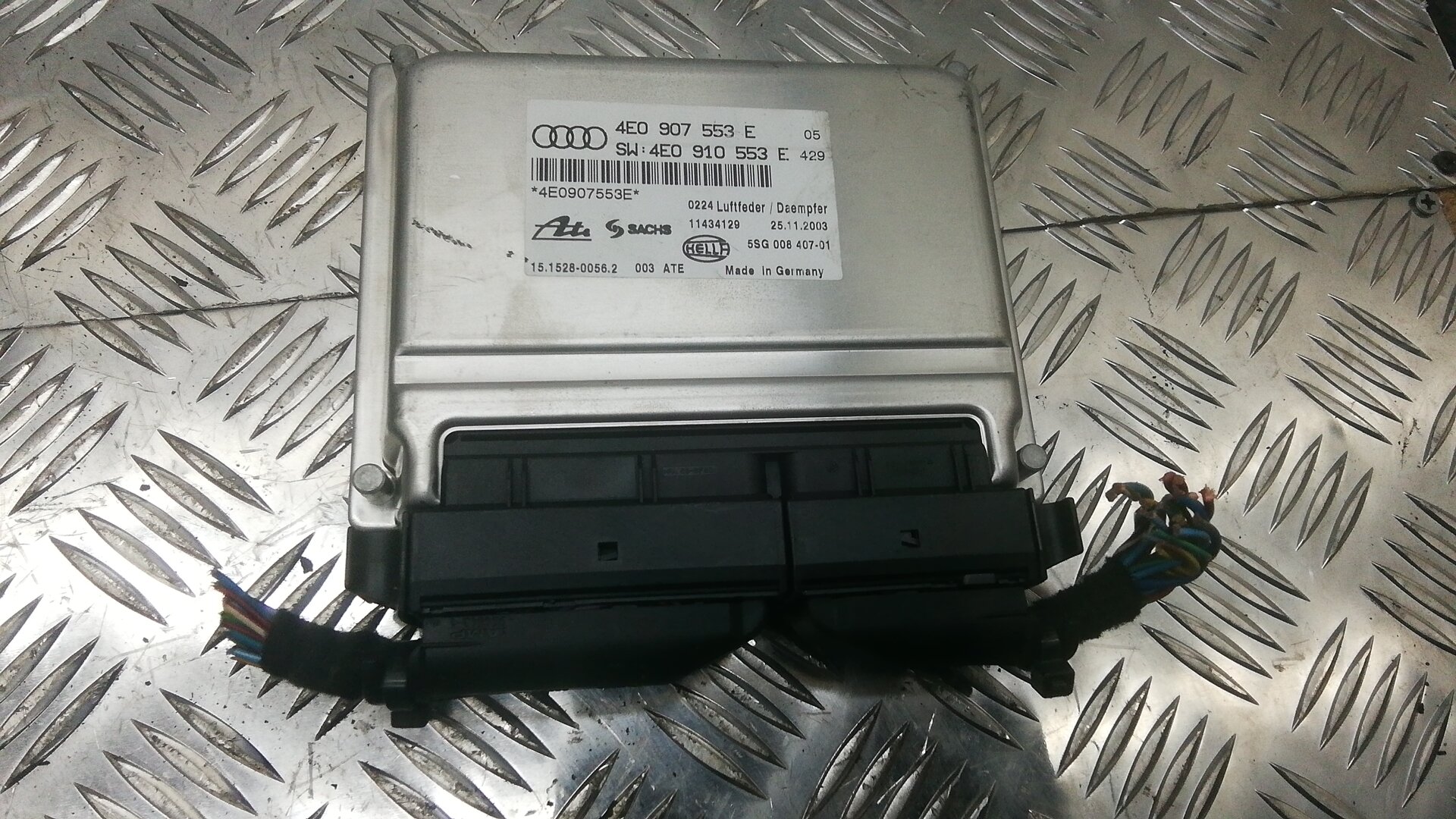 Блок управления двс AUDI A8 D3, Номер 4e0907553e