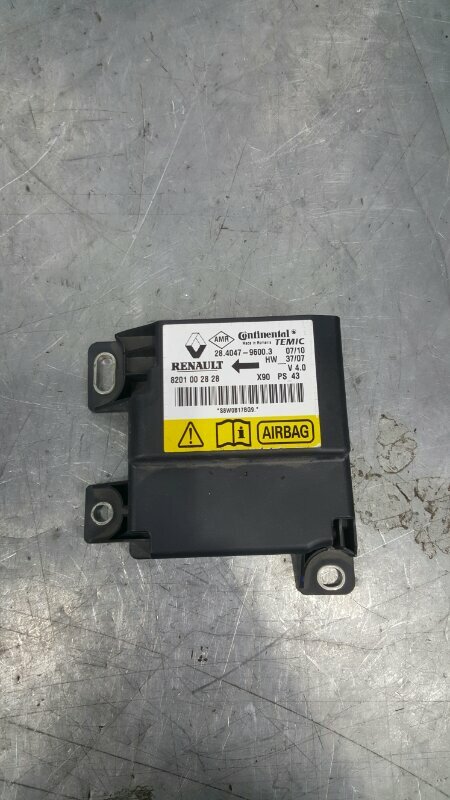 Блок srs/airbag Renault Symbol LU01 K4M 2008-2012 8201002828