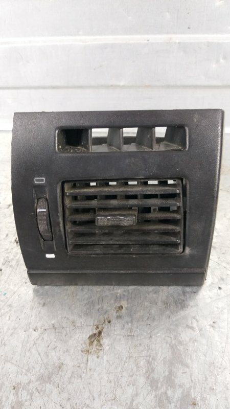 Дефлектор воздушный Fiat Albea 350А1000 2005 прав. (б/у) 735336644