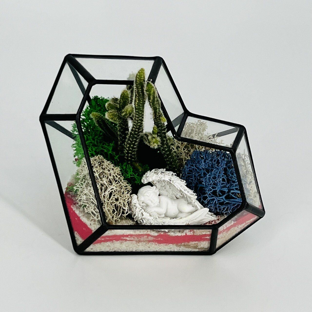 Флорариум сердце с кактусом и ангелом