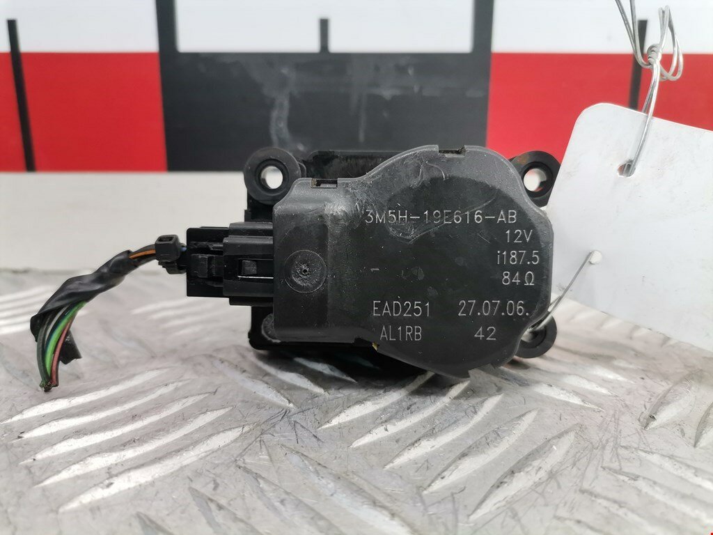 Сервопривод (электропривод моторчик привода) заслонки печки Ford Focus 2 1786200 арт. 1717313
