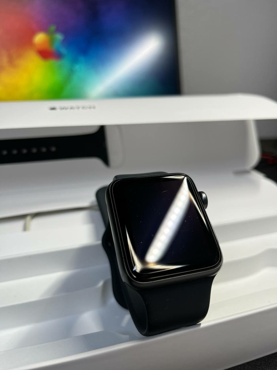 Умные часы Apple Watch Series 3 42 мм Aluminium Case GPS, серый космос/черный.