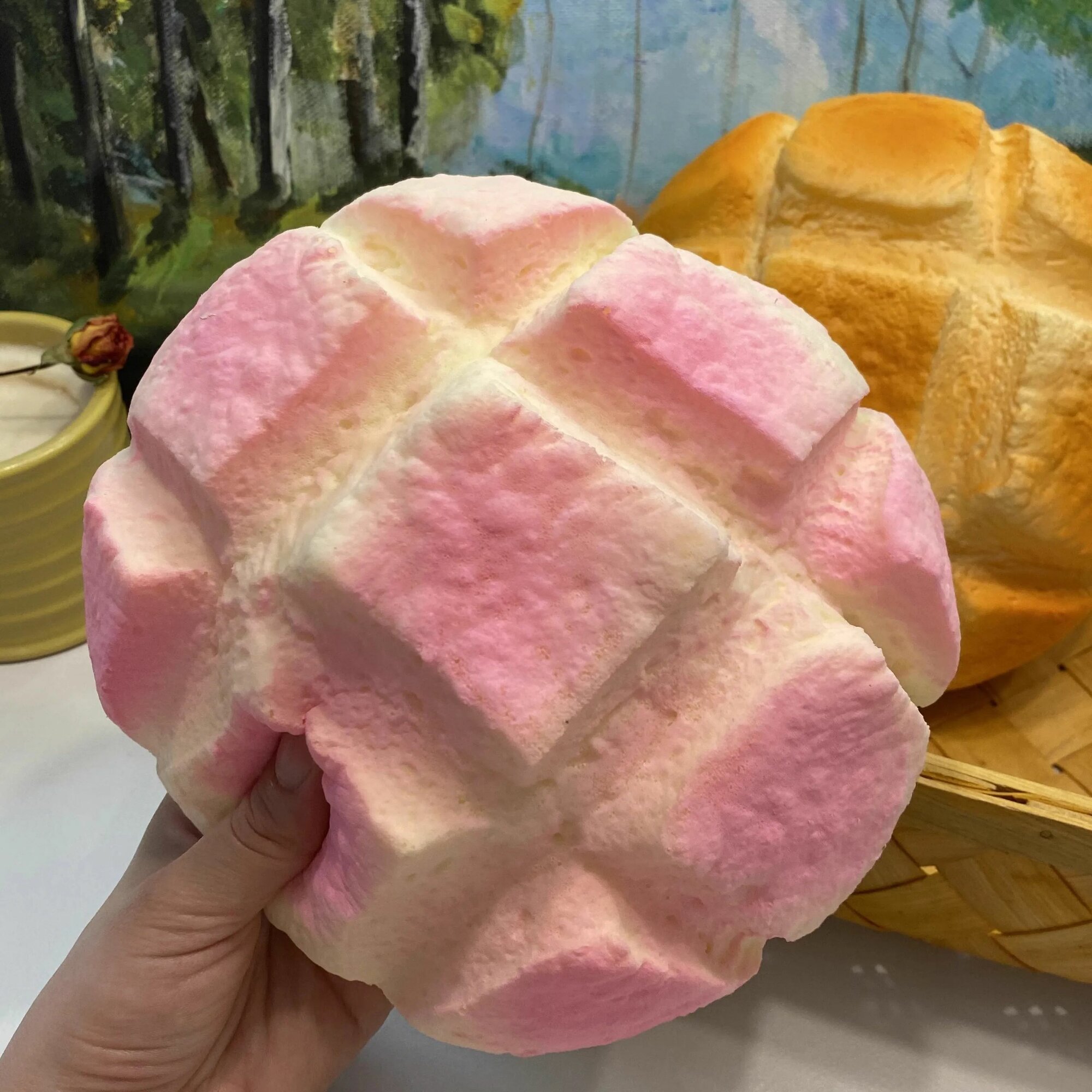 Огромная ананасовая булка игрушка для снятия стресса