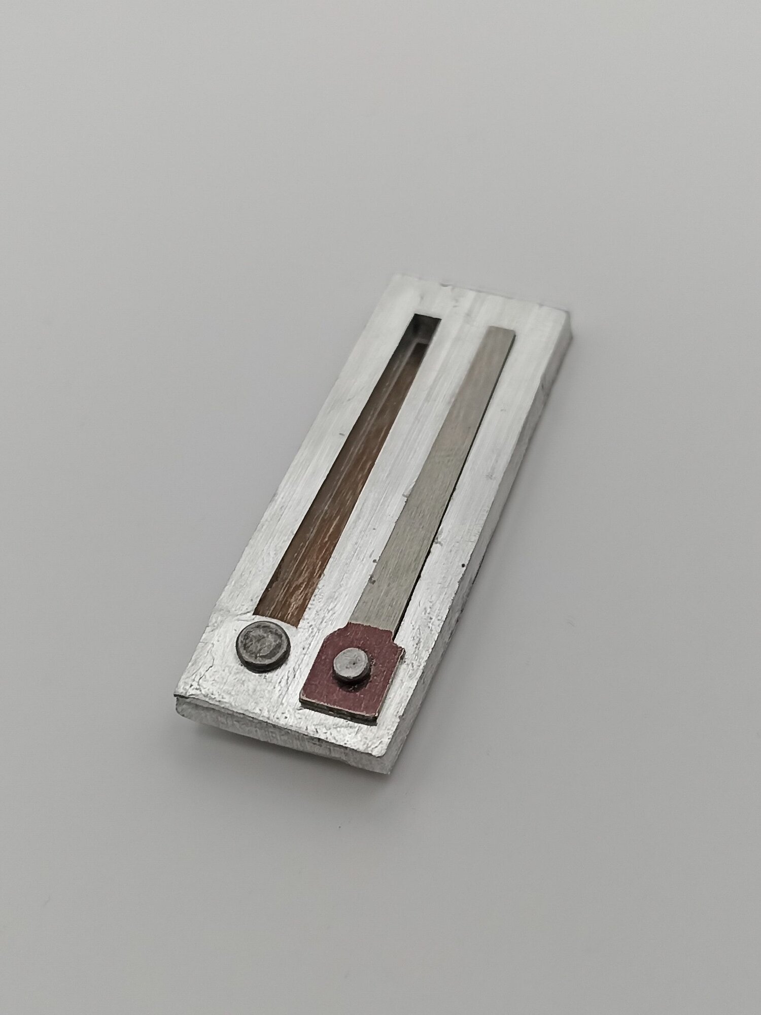 Голосовая планка ре-диез первой октавы