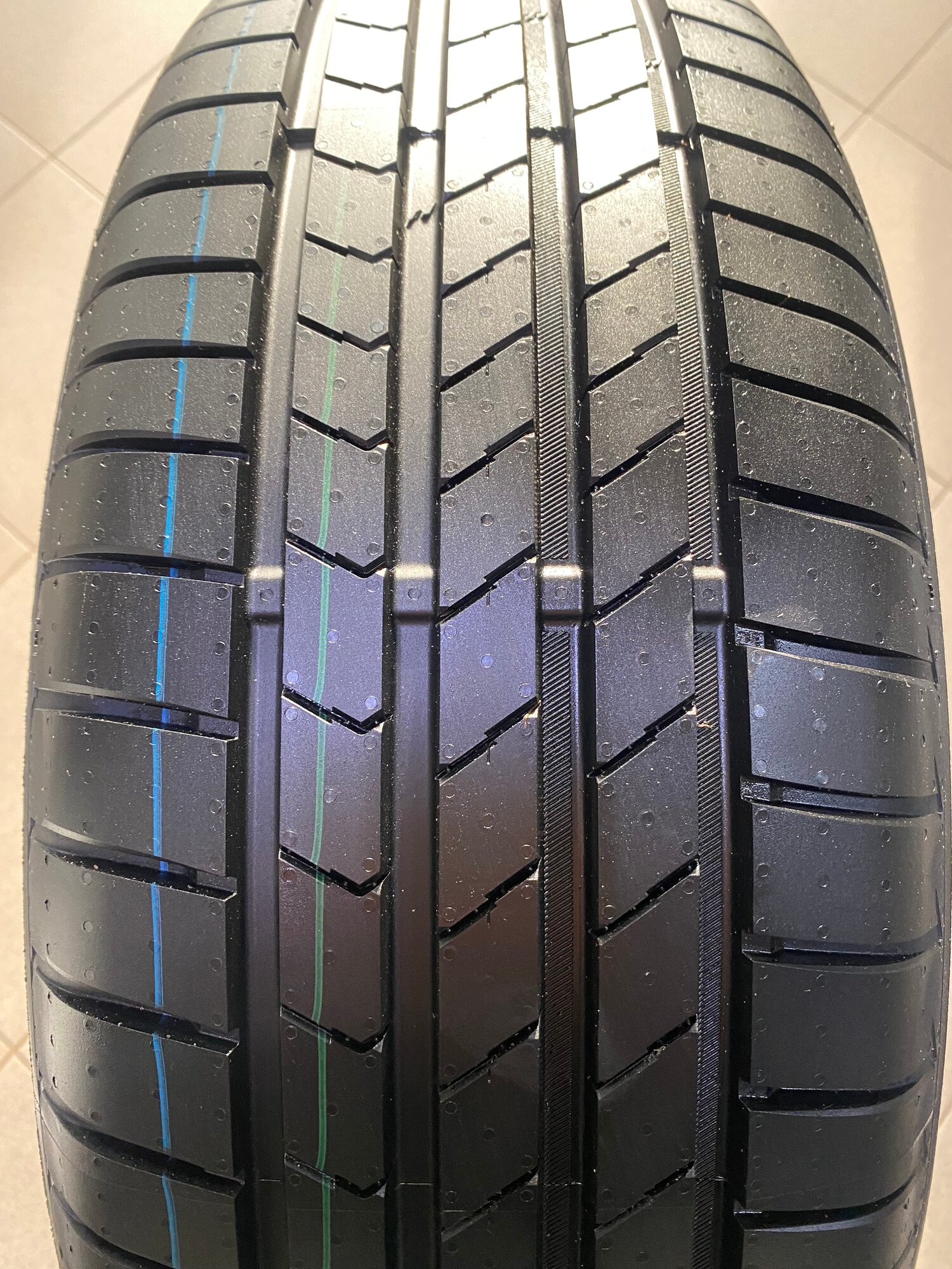 Автошина Bars Solarflexx 195/55R15 85V Летняя для легкового автомобиля