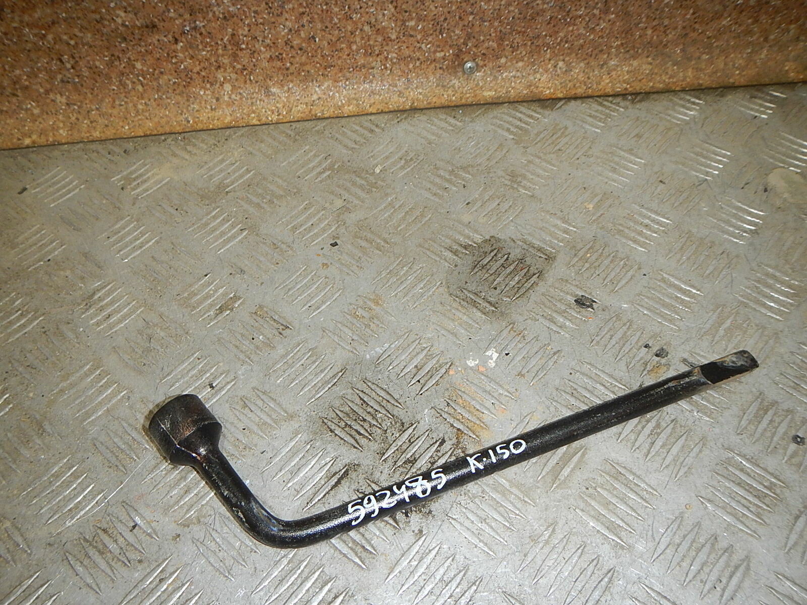 Б/У Ключ баллонный, Toyota (Тойота)-COROLLA 150 (06-) TOYOTA COROLLA 150 (06-) Без видимых повреждений. 592485 TOYOTA ар...