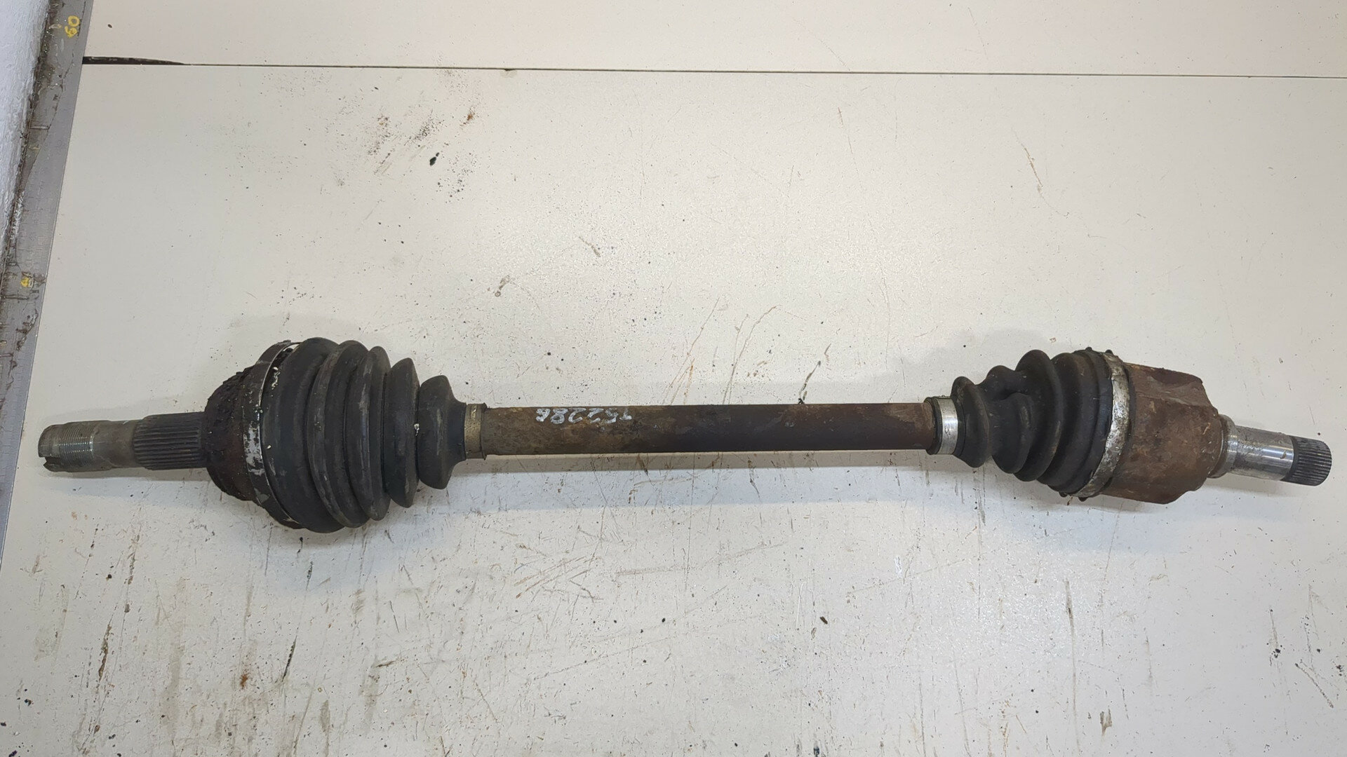 Полуось (вал, шрус) левая передняя Citroen Jumper (Relay) Б/У