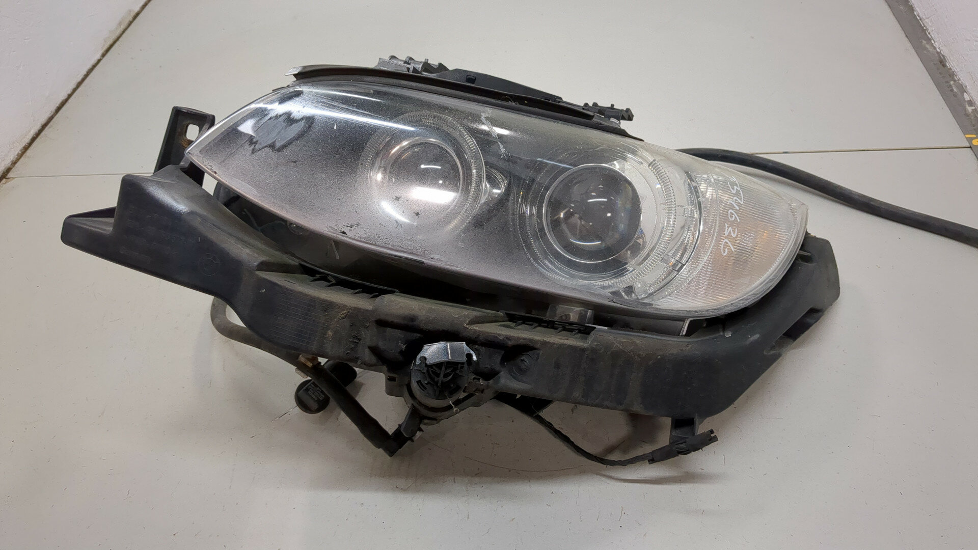 Фара (передняя) левая BMW 3 E90, E91, E92, E93 Б/У