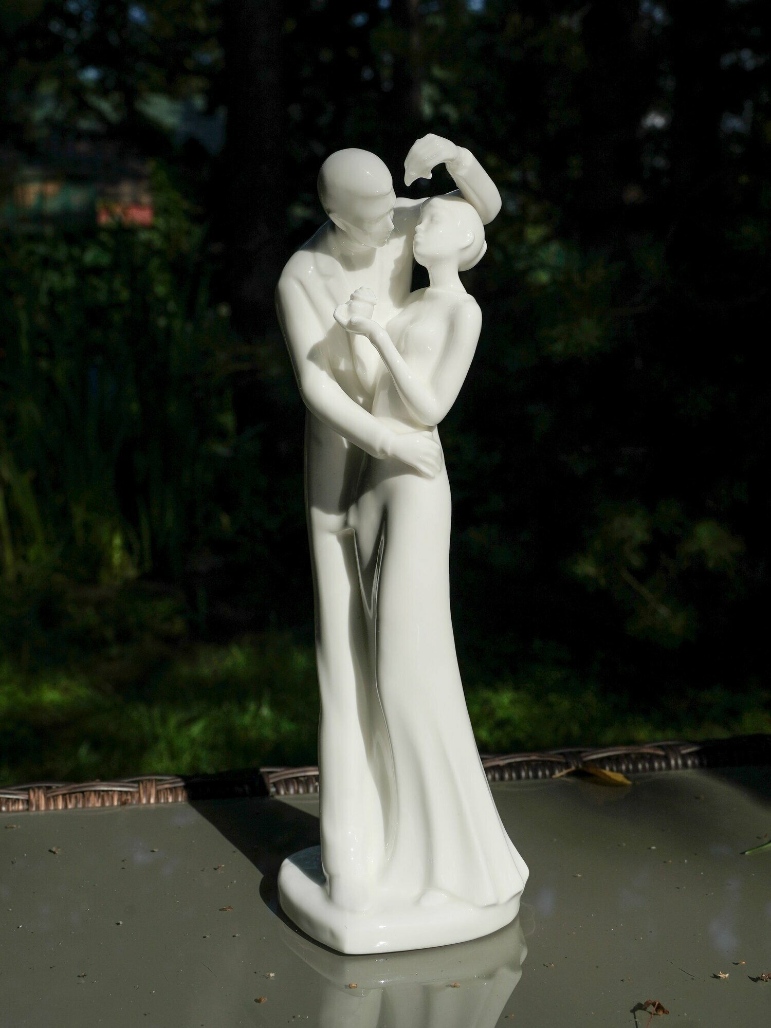 Винтажная статуэтка Royal Doulton "Our first Christmas", Англия, 1993 год