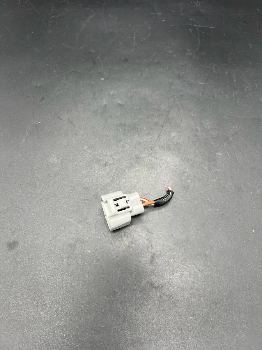 Разъем ( Фишка ) Блока управления вентилятором Контрактный