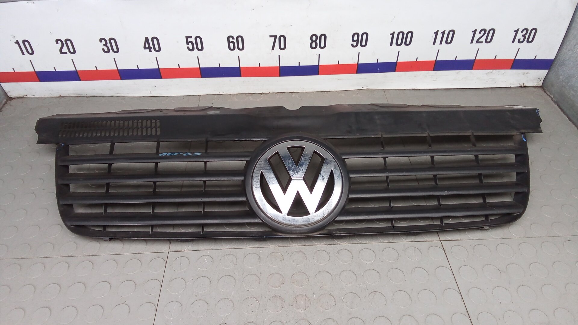 Решетка радиатора VOLKSWAGEN TRANSPORTER T5