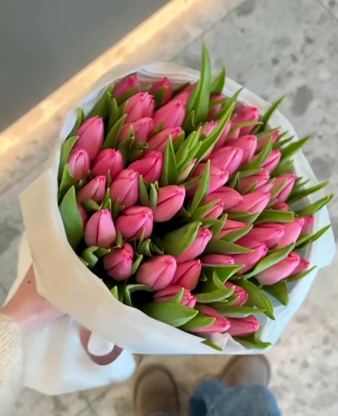 Букет из 51 розового тюльпана, шикарный букет, идеальный подарок
