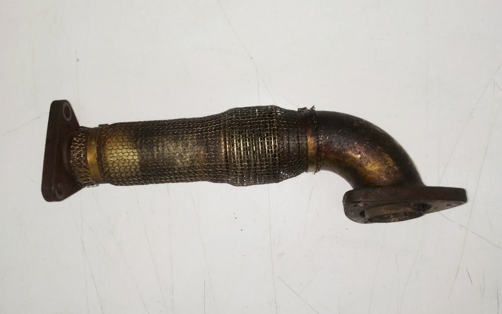 059131790B Приемная труба правая Audi A6 C5 059131790B