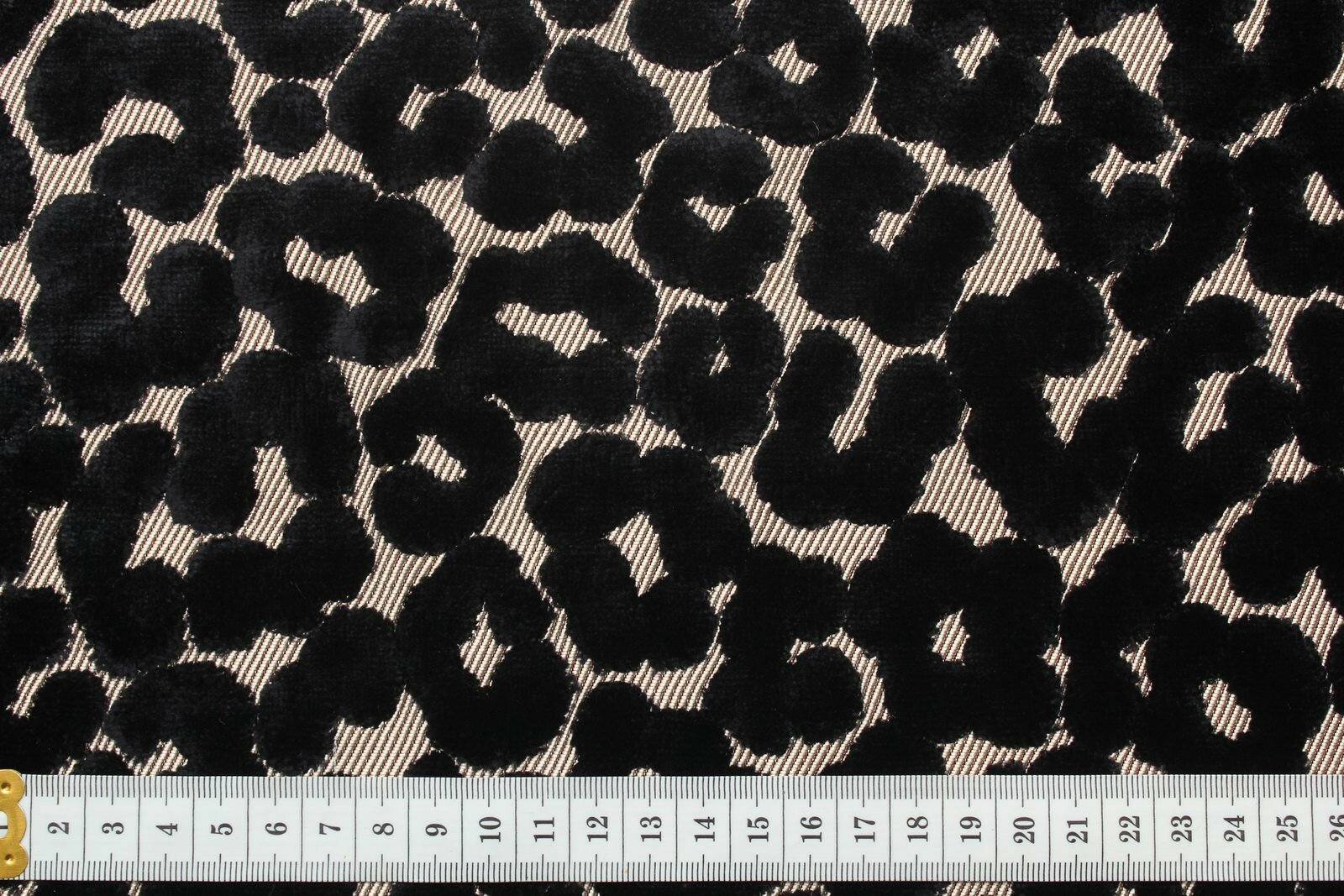 Ткань Бархат жаккард R.Cavalli чёрные пятна на золотистом фоне 670 г/мп, 670 г/пм, ш140см, 0,5 м