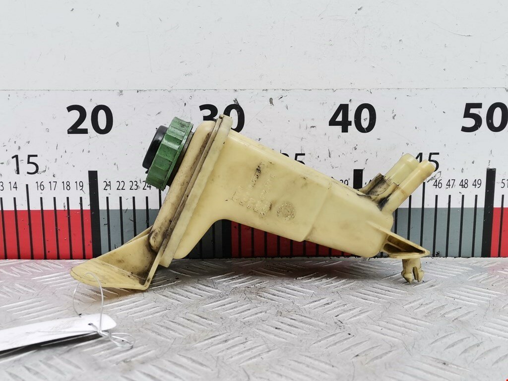 Бачок гидроусилителя Audi A4 B5 8D0422371K арт. 1919788