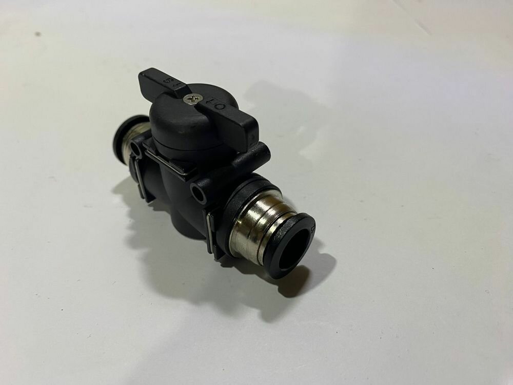 Кран пневматический шаровый под трубку 10 мм / соединитель, фитинг BVU 10-10 мм