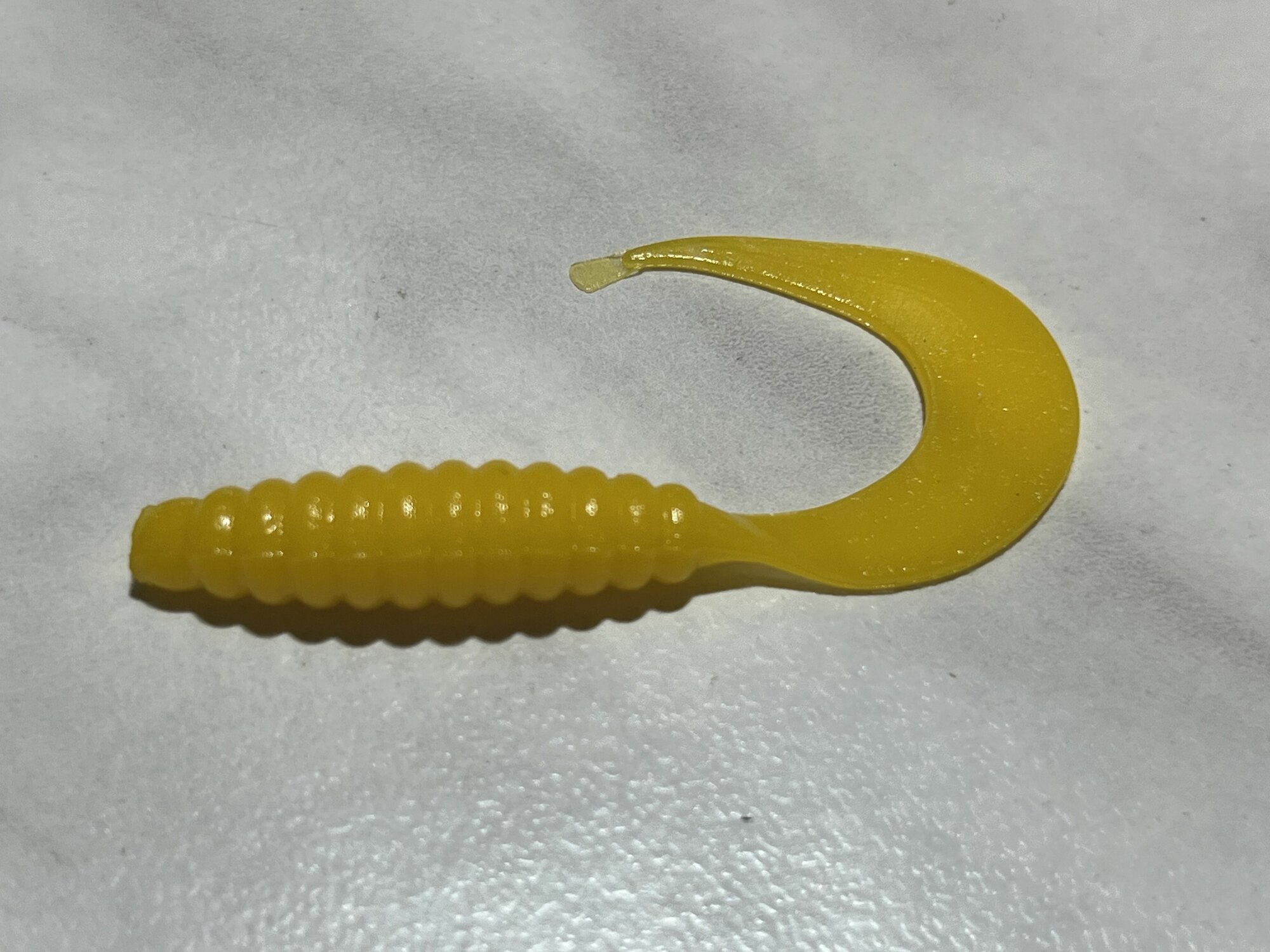 Съедобная Силиконовая приманка - Твистер. Убойный чеснок. Желтый