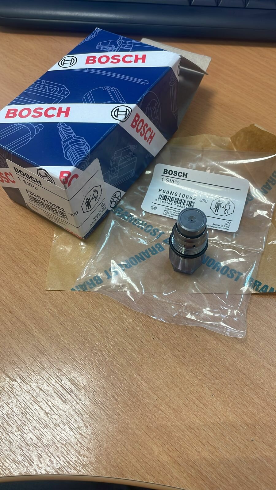 F00N010082 Клапан ограничения давления рампы Bosch