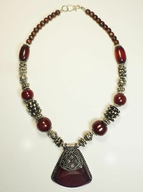 Колье, искусственный камень