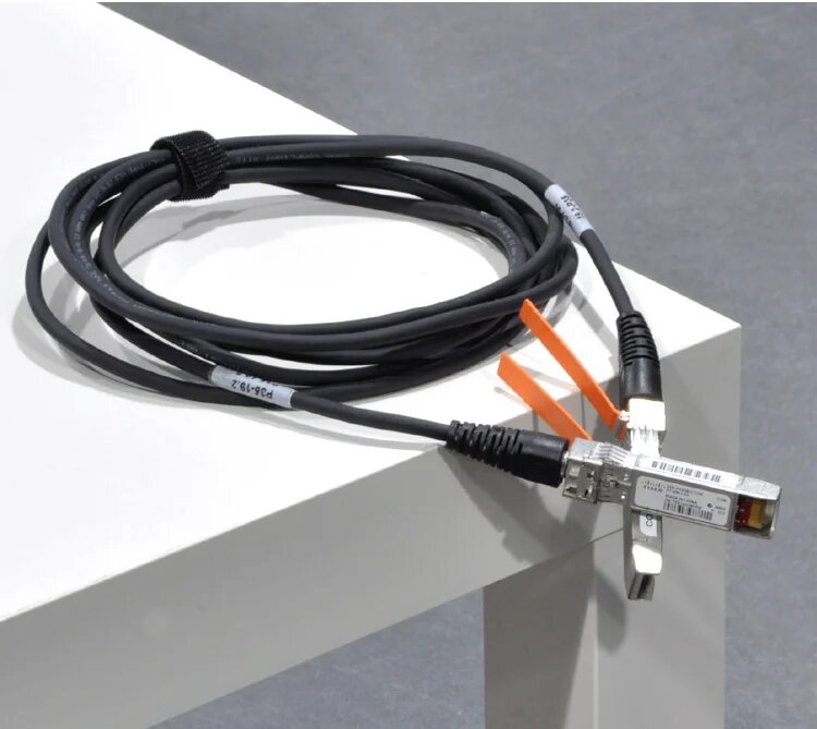 Пассивный кабель Cisco 10GBASE-CU, 10 Гбит/с, SFP +, 3 м, 37-0961-03 SFP-H10GB-CU3M, 3 м, твинаксиальный кабель