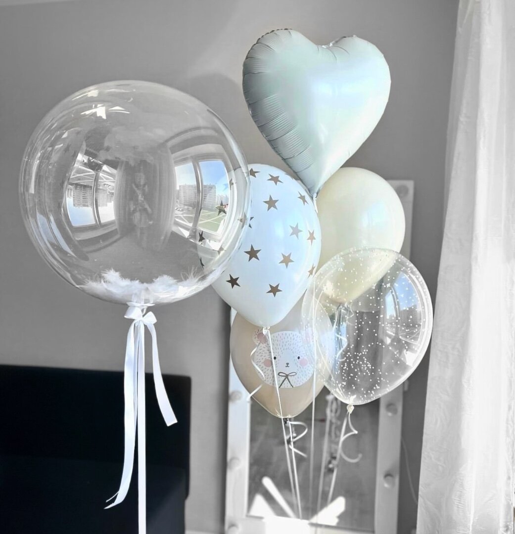 Нежные красивые шарики для новорожденного и мамы на выписку