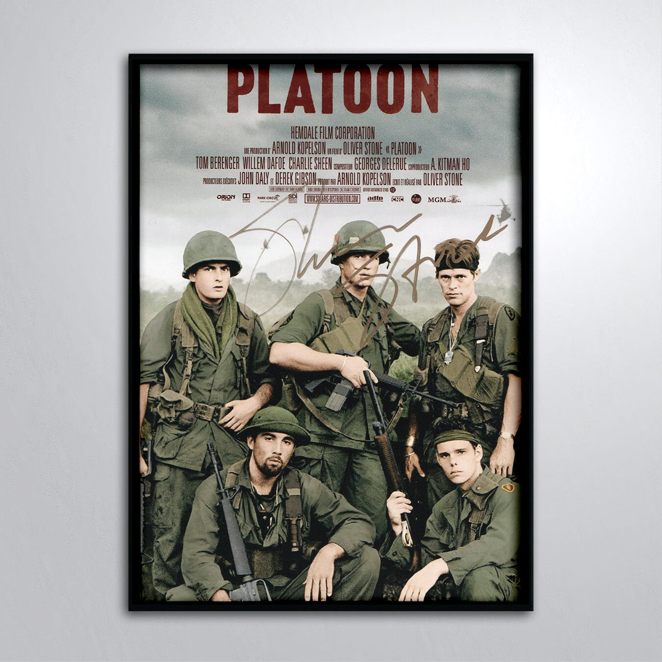 Постер в раме/Взвод Оливер Стоун Чарли Шин Том Беренджер Уиллем Дефо Фото Platoon