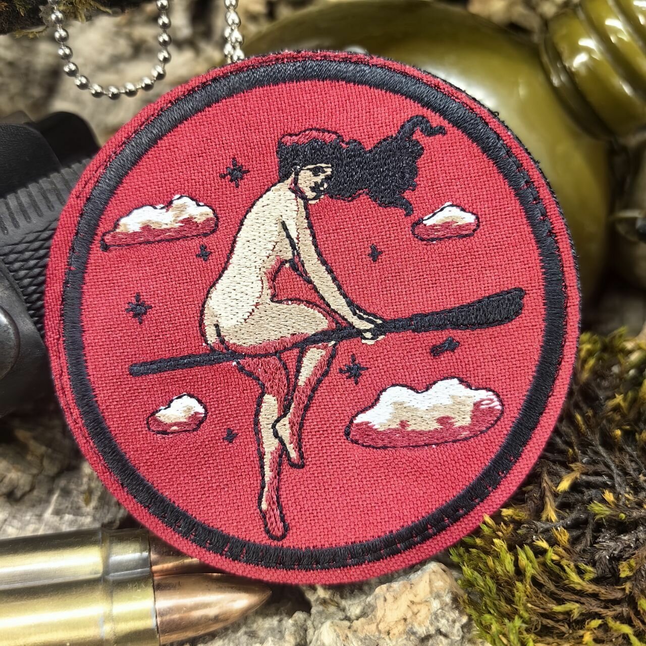 Нашивка-патч ведьма на метле D-8