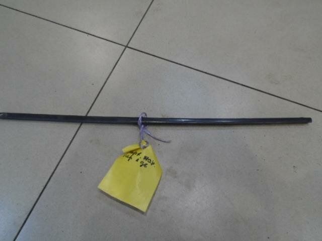 Накладка стекла переднего левого (бархотка) от Opel Vectra A 1988-1995