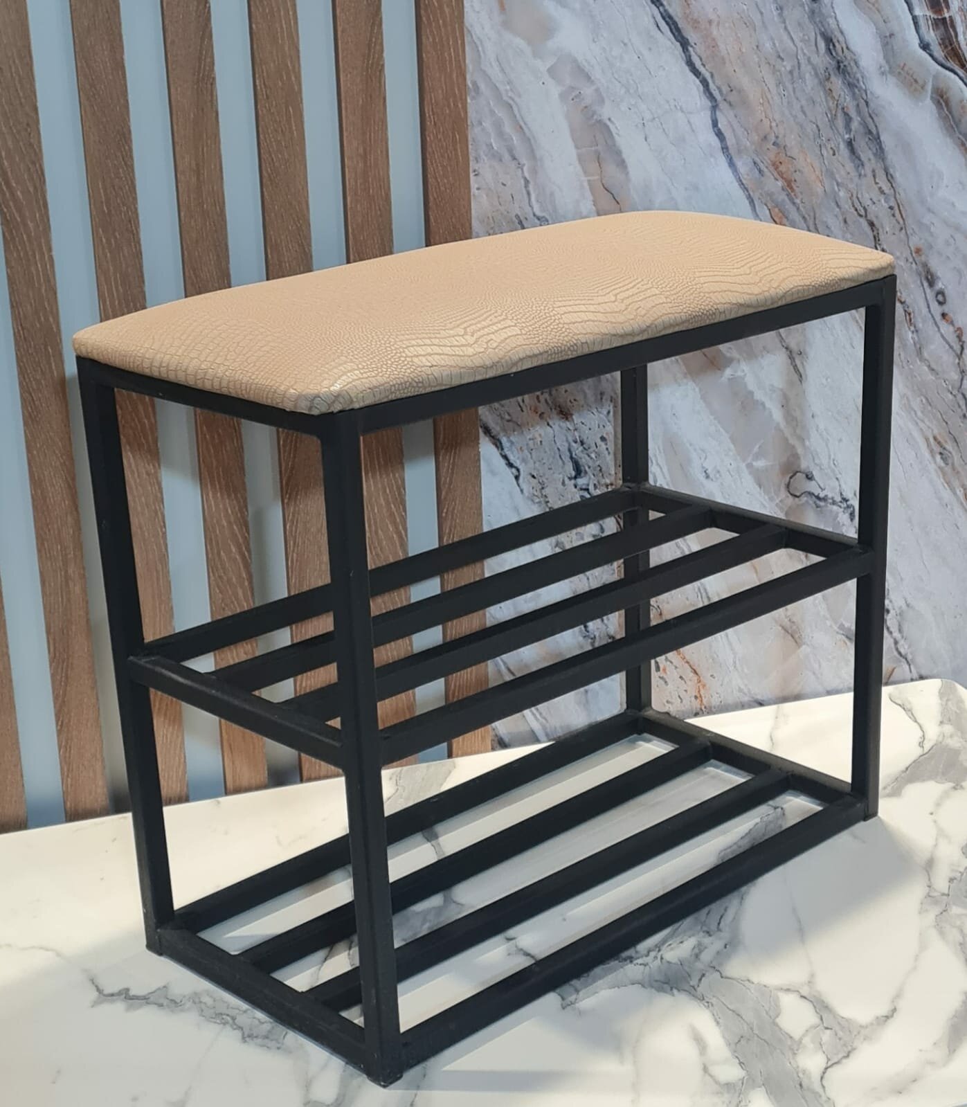 Обувница в стиле Лофт арском, обивка кожзам