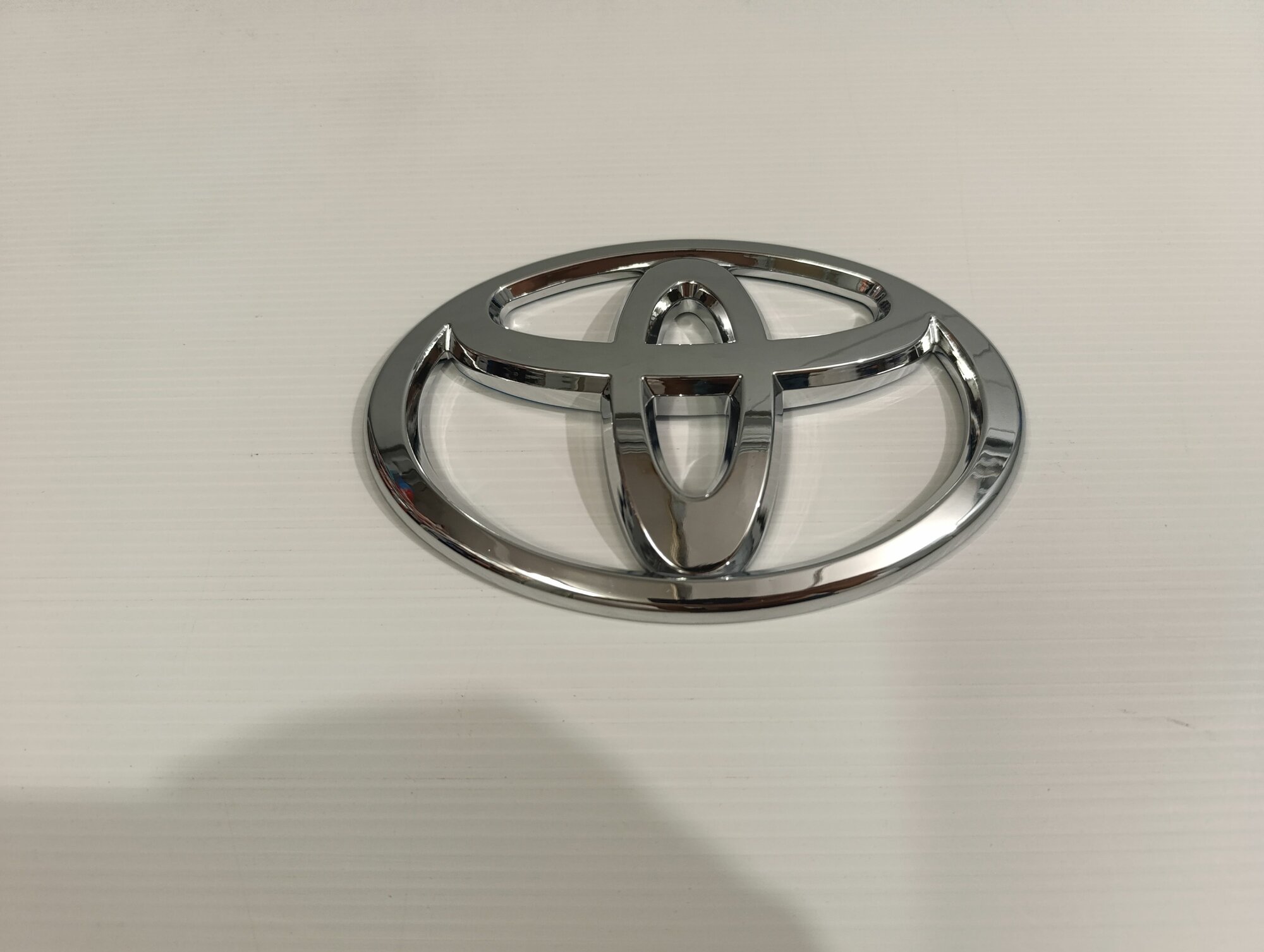 Эмблема Шильдик Знак TOYOTA 170 / 115 тойота Хром