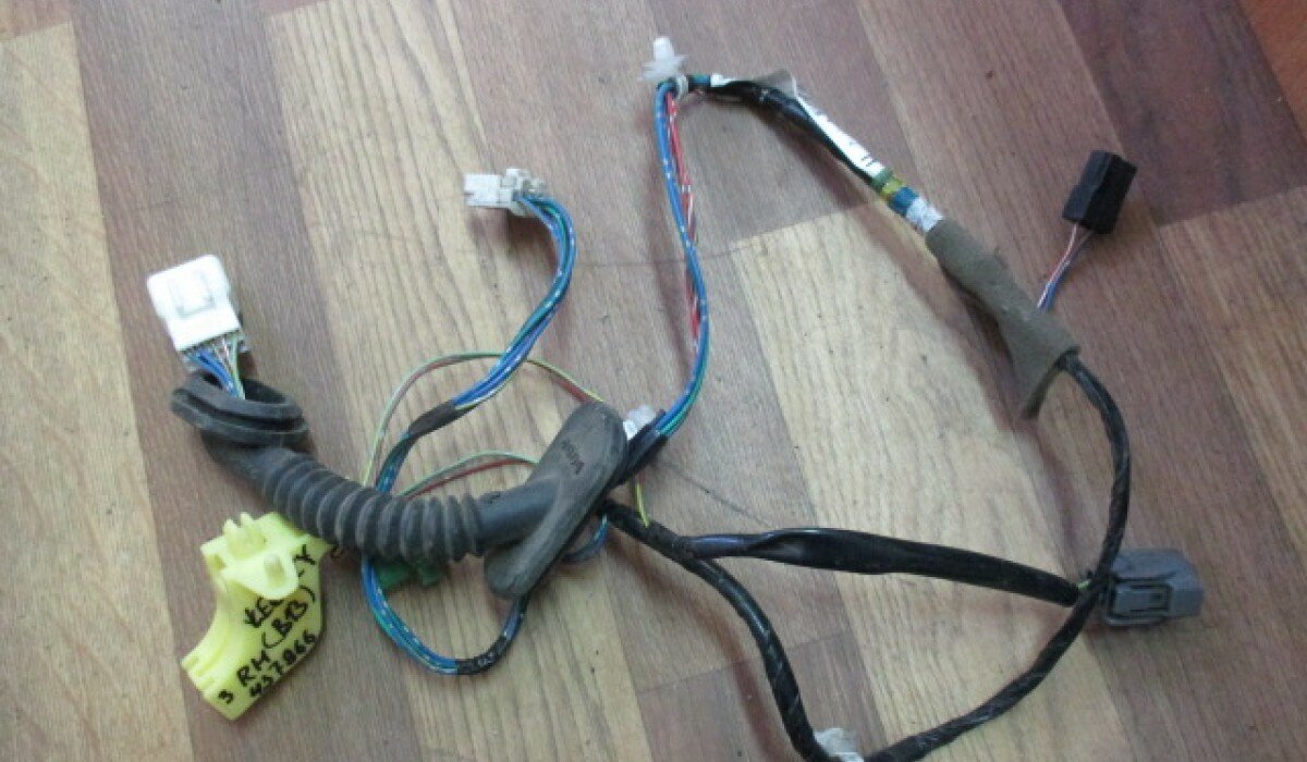 Проводка (коса) Legacy Outback (B13) Subaru 81822AG070