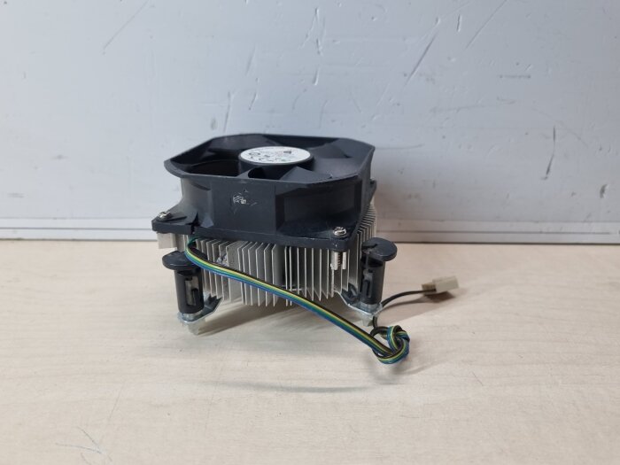 Кулер 775 GlacialTech Igloo 5058 PWM 4 pin клипсы AL