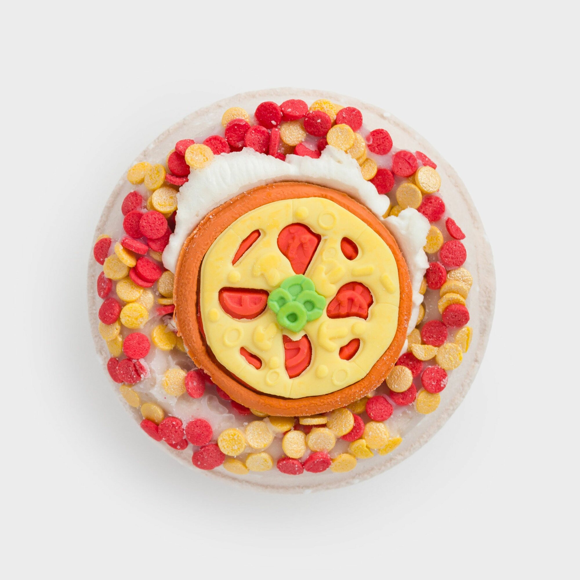 Бомбочка для ванны, 130 гр, с игрушкой, молочная, Крем-брюле, Пицца, Food spa, Kuchenland