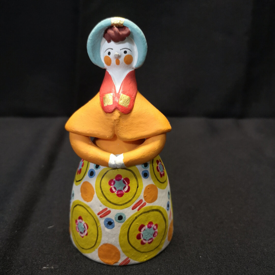 Статуэтка "Барыня". Глина