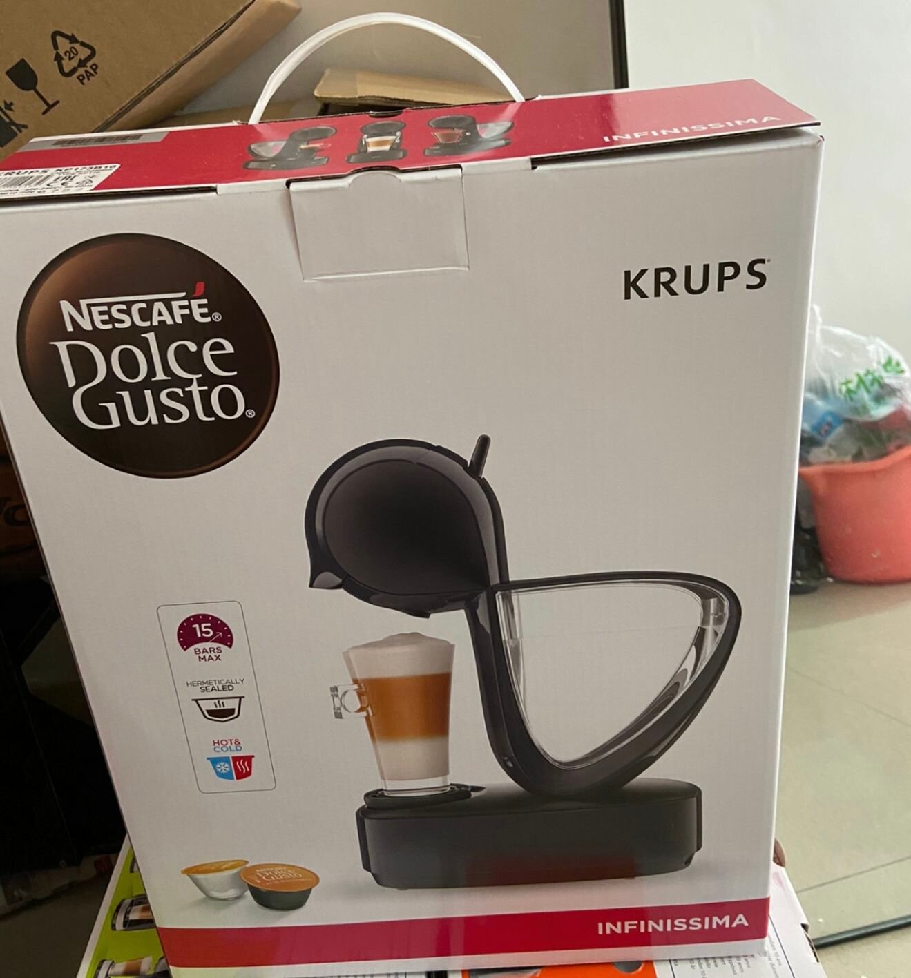 Капсульная кофемашина Krups Dolce Gusto Infinissima 15 бар, красный