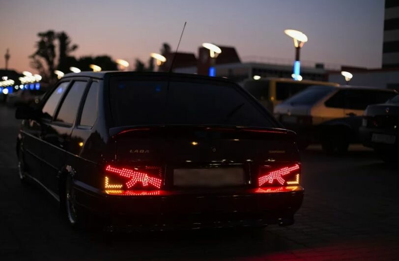 Фонари здание светодиодные " АК 47 " калаши для 2108 , 2109 , 21099 , 2113 , 2114