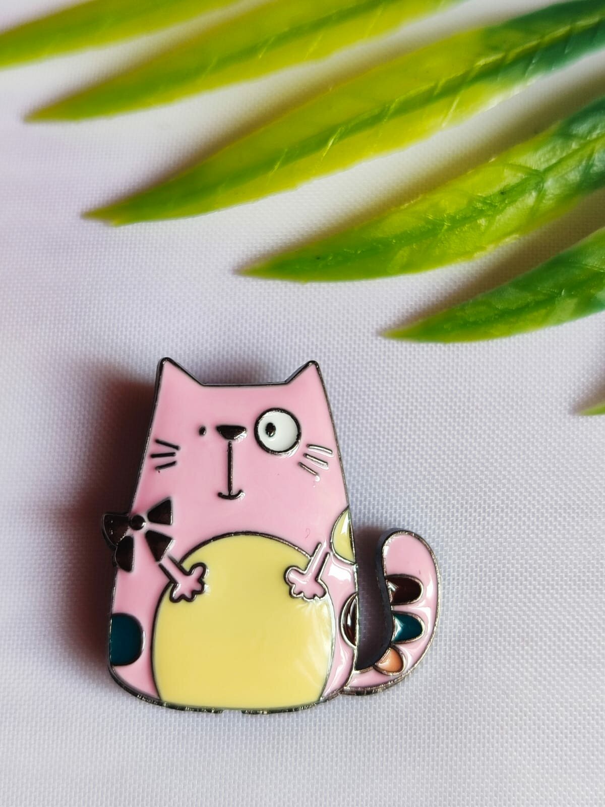 Брошь, эмаль