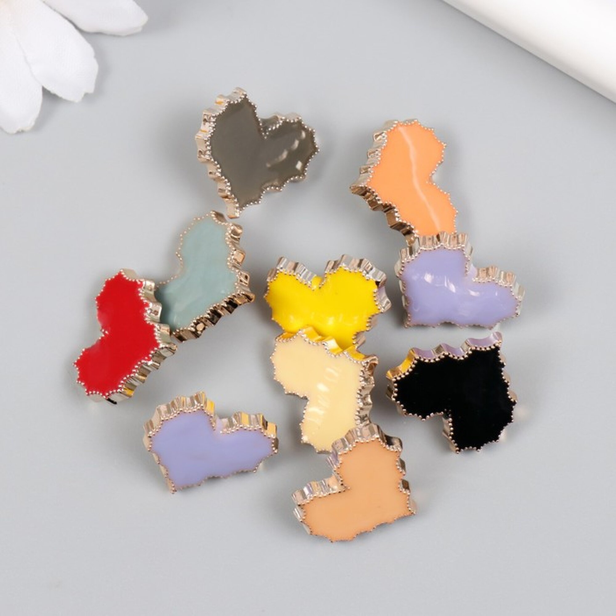 Декоративные пуговицы набор 10 шт. «Арт Узор. Каменное сердце», пластик, 2×1.2×1 см, микс