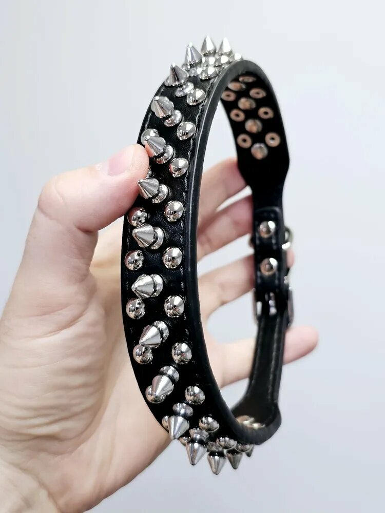 Ошейник кожаный с шипами для собак и кошек L