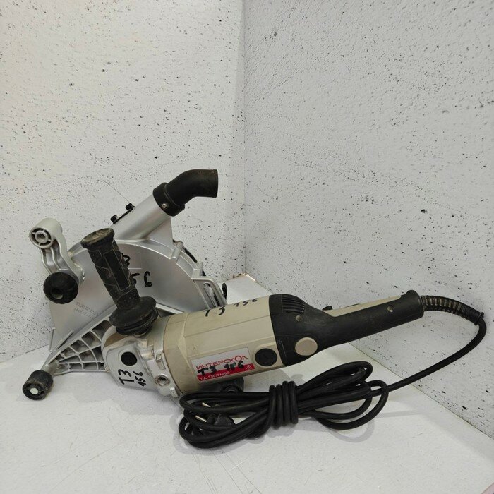 Штроборез Интерскол ПД-230/2600Э