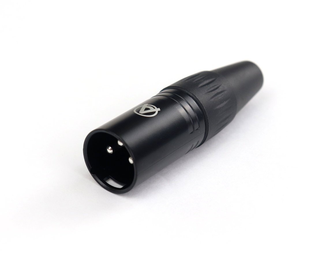 Кабельный разъем 3-контактный XLR male, посеребренные контакты, черный, до 50 В, AuraSonics XN3M-B