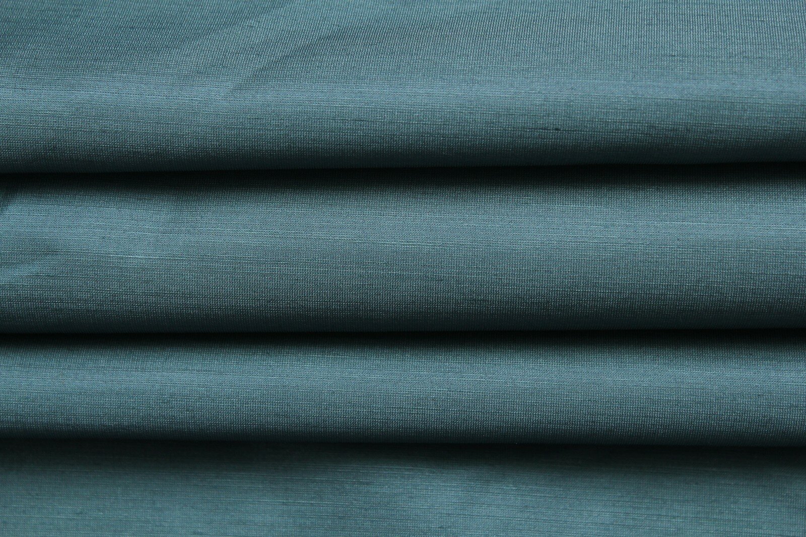 Ткань Костюмный шёлк со льном серо-бирюзового (космос) цвета с блеском, ш152см, 0,5 м