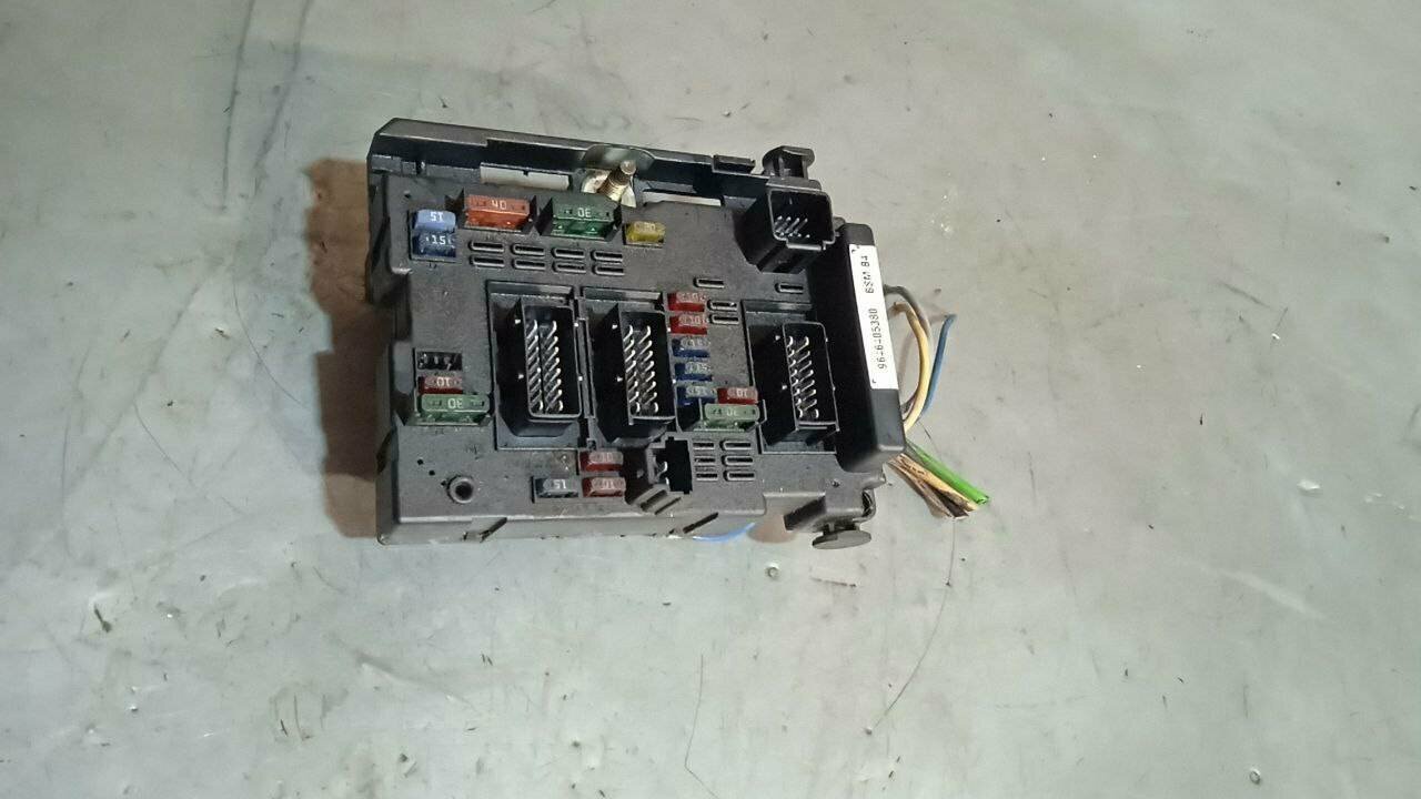 Блок предохранителей Peugeot 307 (2001 - 2005) 9646405380