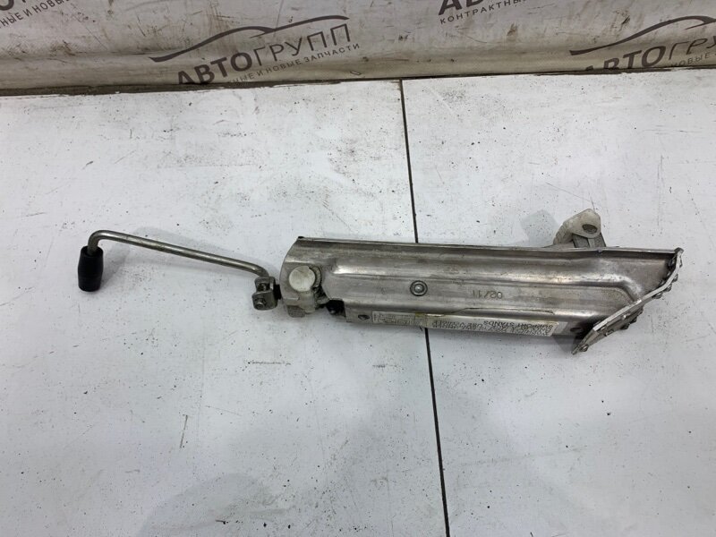 домкрат MB C 180 CGI W204 A2115830415