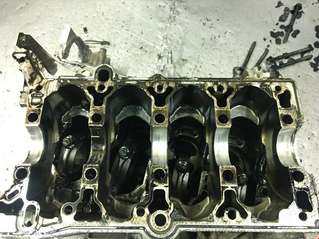 Блок двигателя (блок цилиндров) Opel Astra J 55588330 арт. 2032931