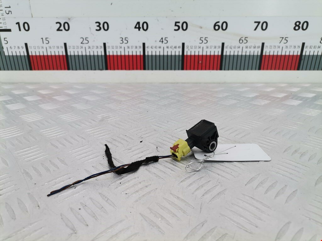 Датчик удара Skoda Rapid 1 34D959351 арт. 1819180