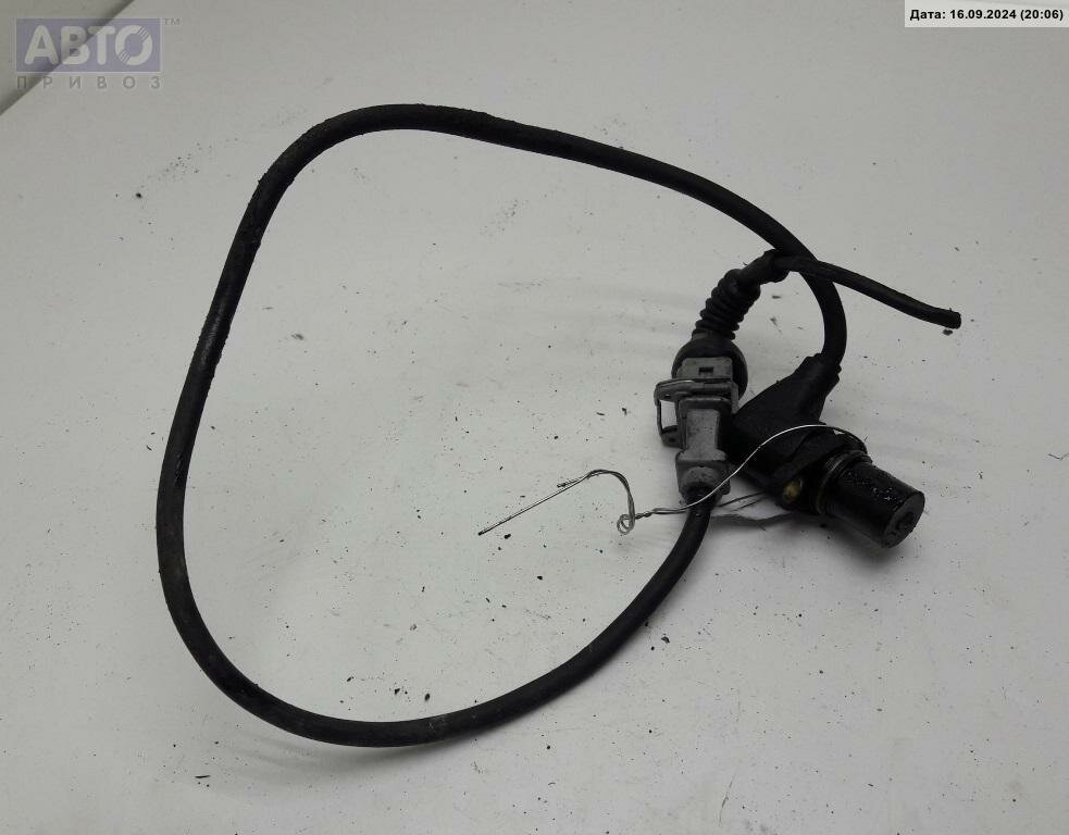 Датчик положения коленвала Volkswagen Passat B5