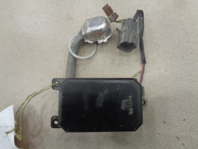Блок розжига ксеноновой лампы от Subaru Outback BH 1999-2003