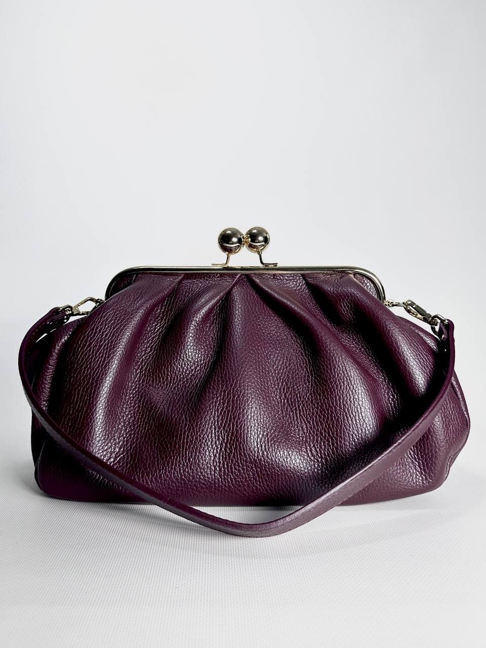 Уценка. Женский темно-бордовый ридикюль из натуральной кожи vera pelle