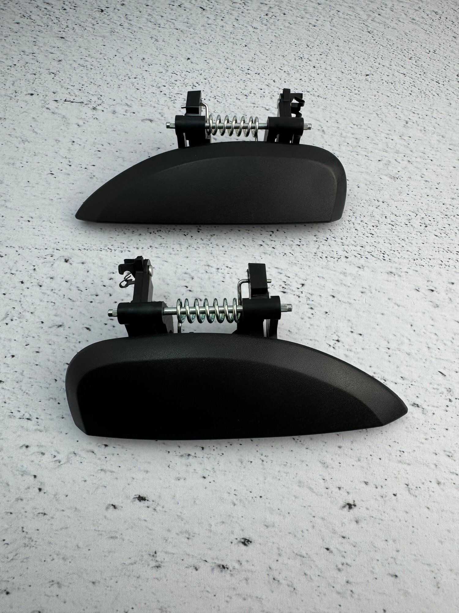 806070421R и 806067028R Ручки двери левая и правая наружные. 2штуки Внешние передние, комплект. Для Рено Логан 2 Дастер Сандеро 2. Renault Duster, Logan II, Sandero.